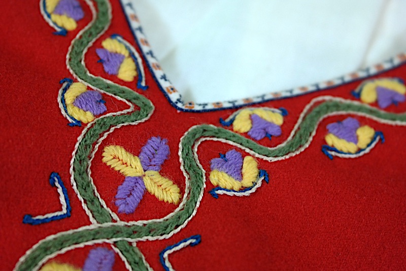 Tuuteri – Kansallispuvussa