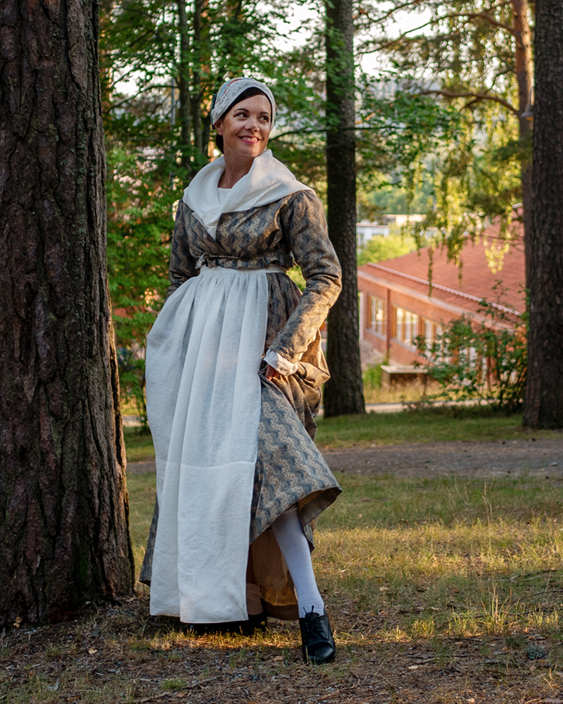 Loppi – Kansallispuvussa